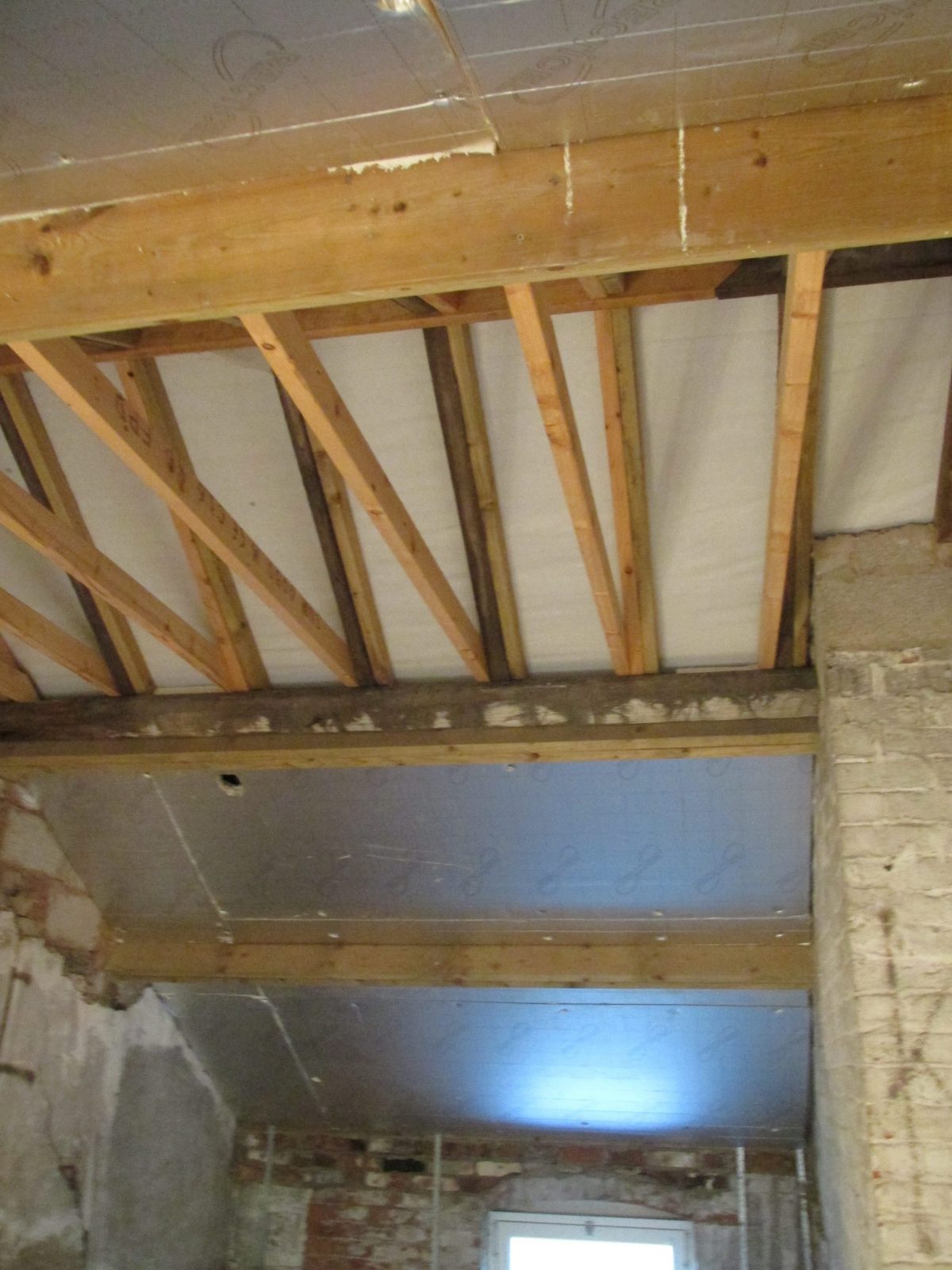 Draycott Cottages progress continues – Derby and Sandiacre Canal Trust